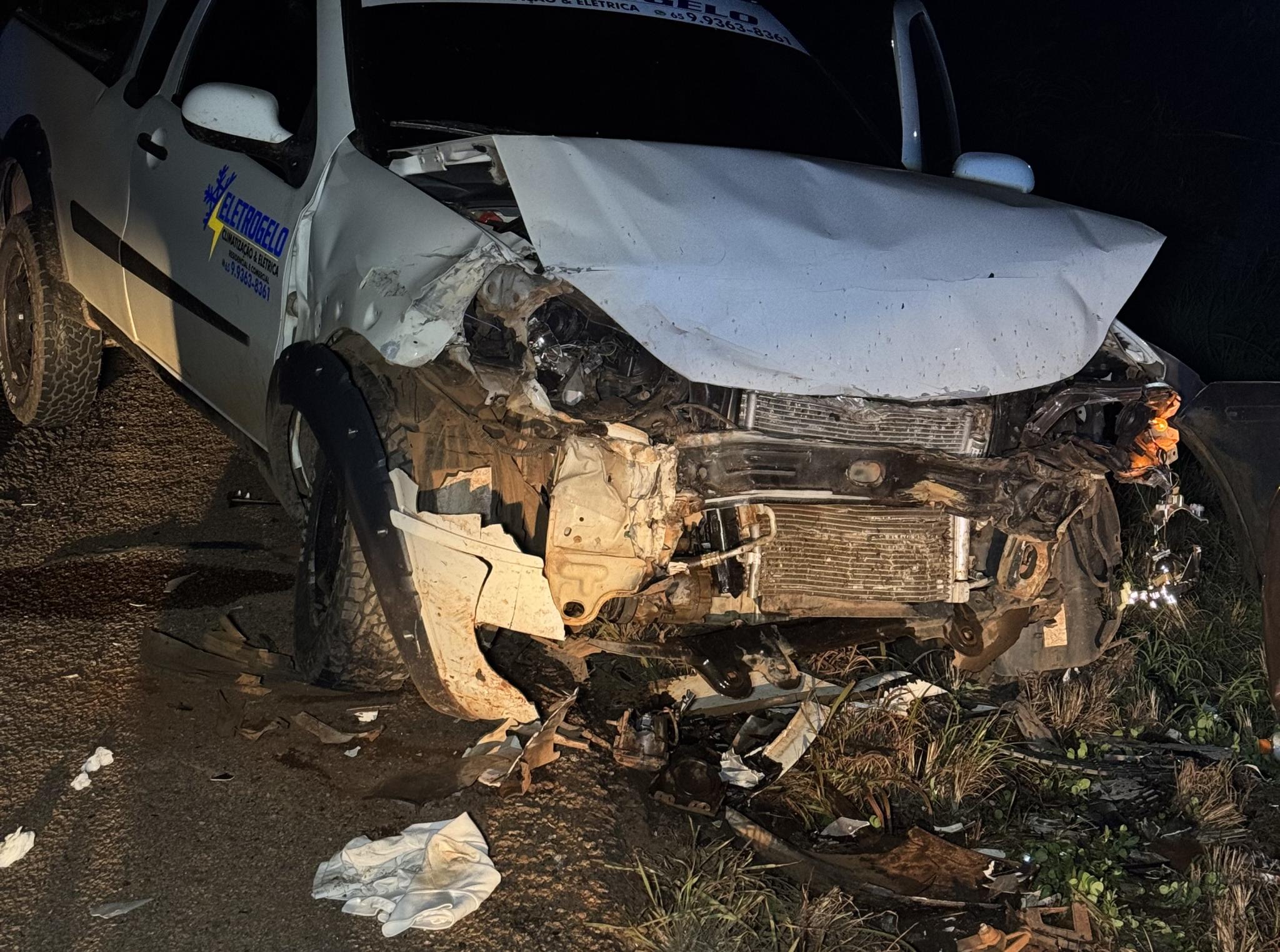4 vítimas são socorridas em gravíssimo acidente na BR-174 - TV Centro Oeste